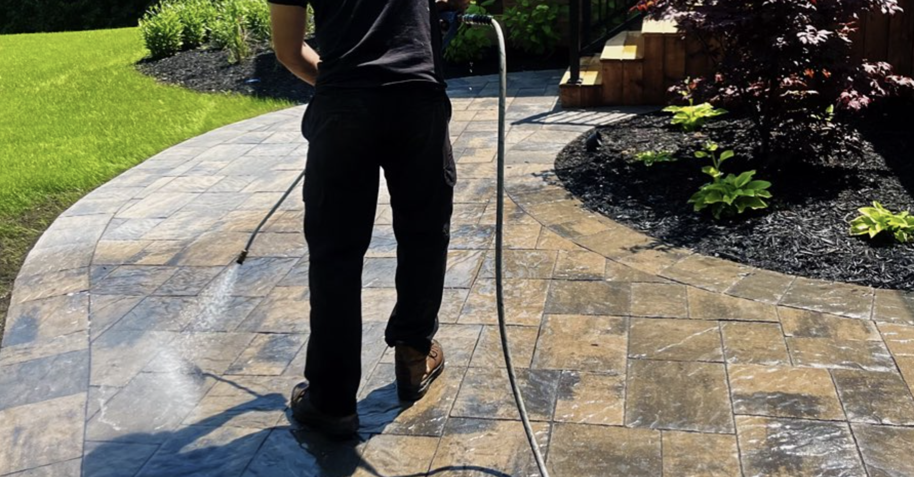 5 Signs Your Home Needs a Power Wash | H2GO Mobile Wash